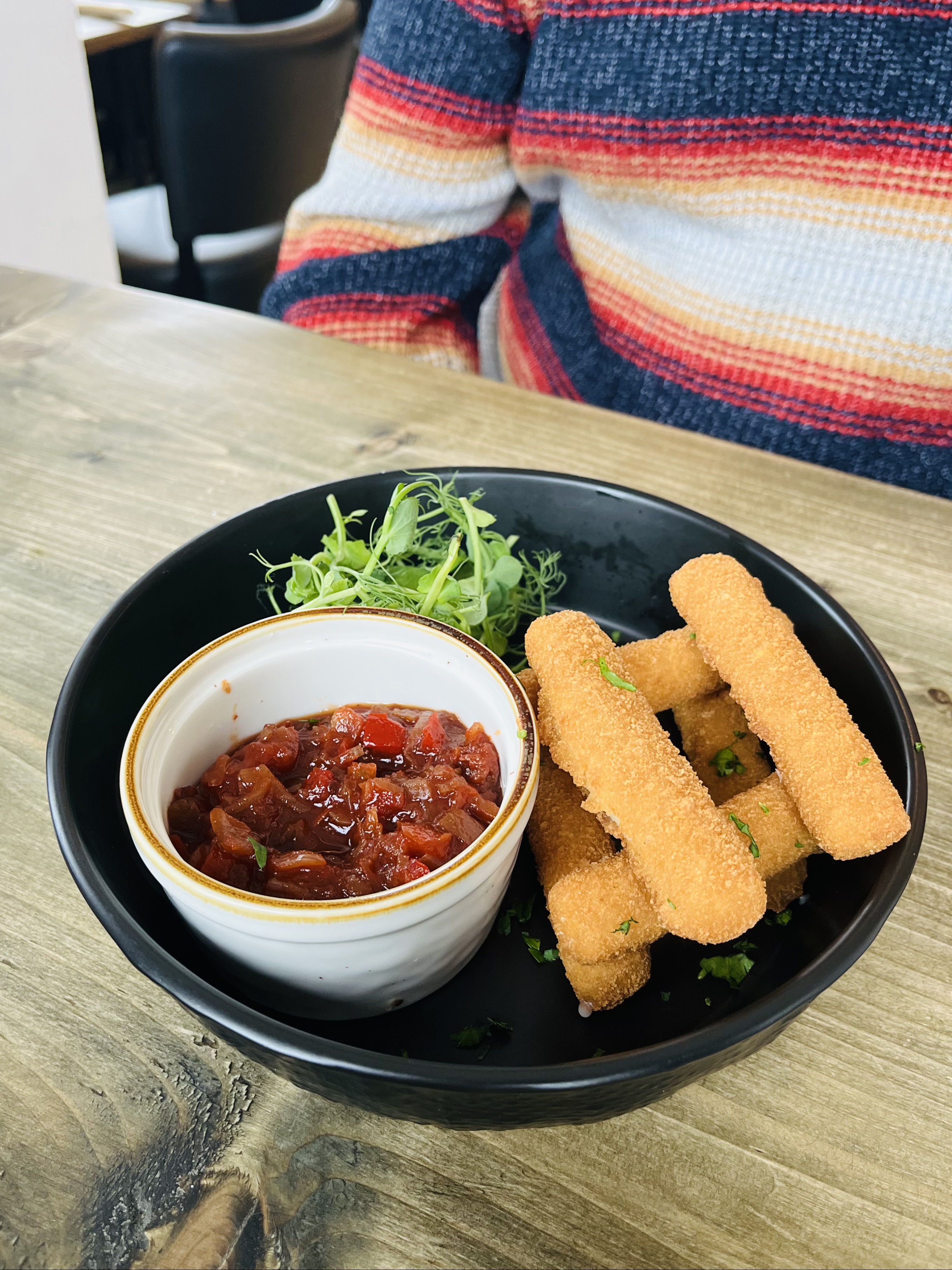 Sunday Lunch at Bella’s, The Customs House – Alex Burgess